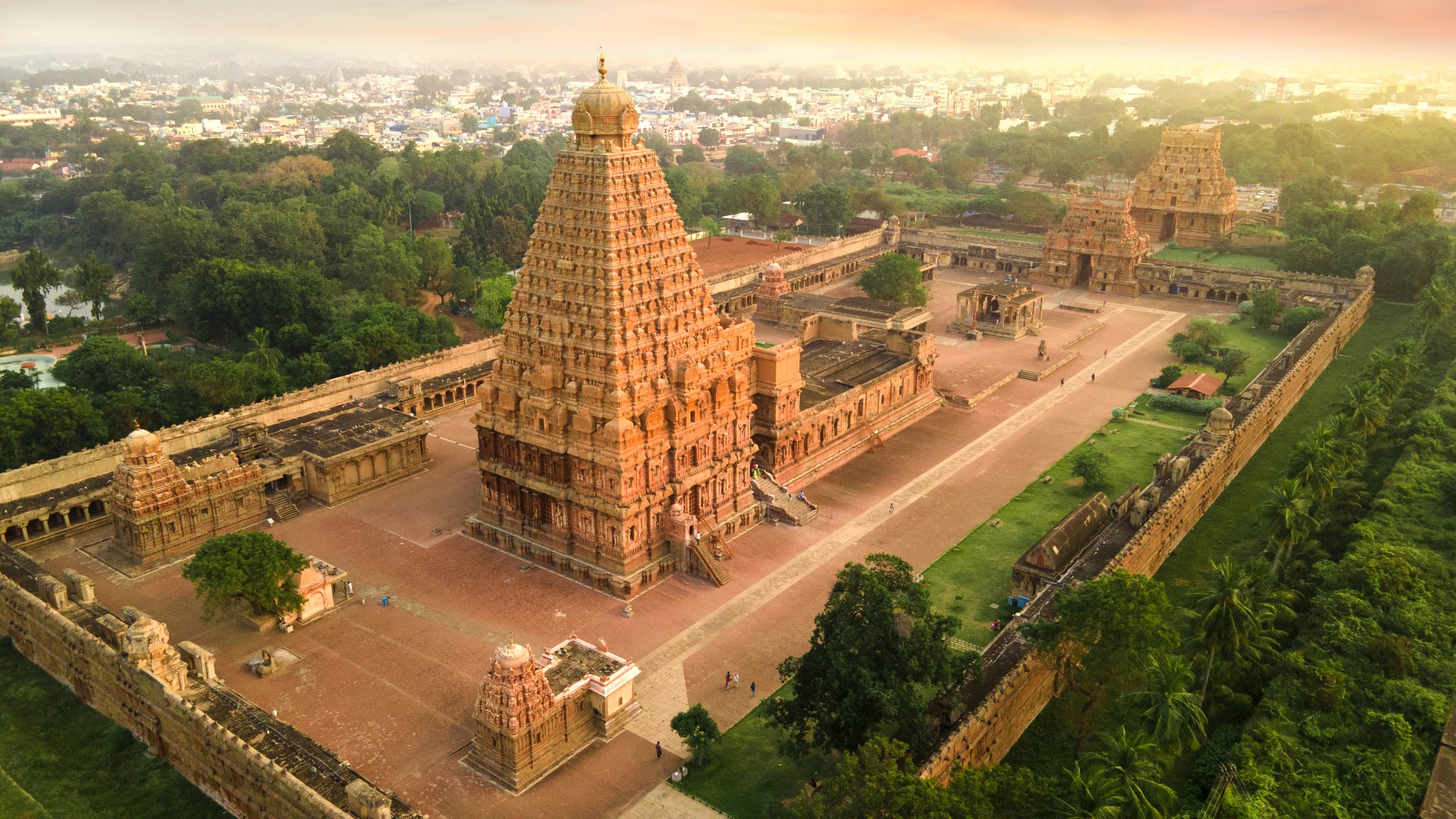 5 Incredible UNESCO Heritage Sights to Visit in Tamil Nadu | Travel and ...