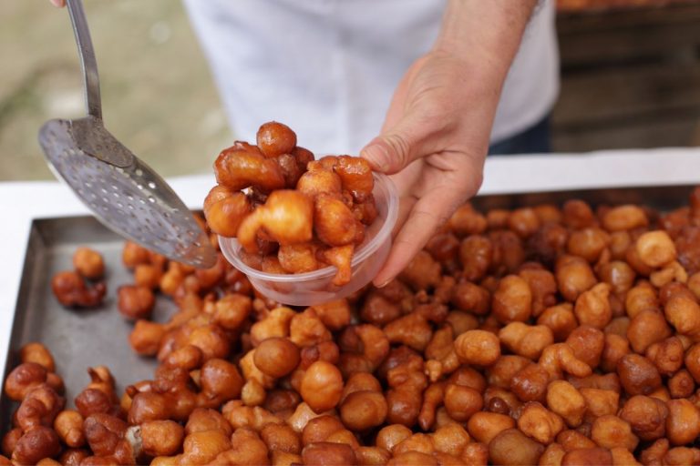 What To Eat in Qatar | 12 Must-Try Local Dishes - Travel and Food Network