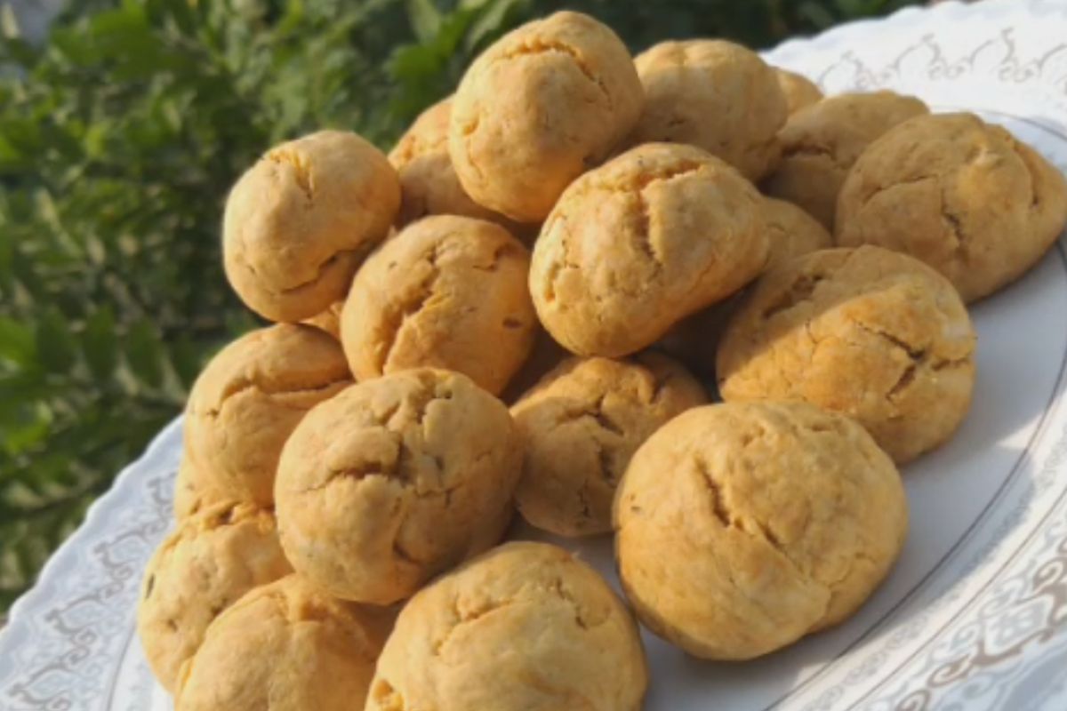 Food Guide | Where And What To Eat On A Trip To Surat - Travel and Food ...